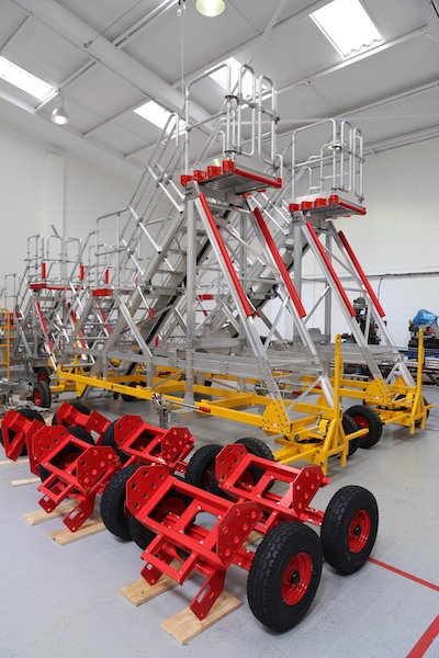 Aircraft hangar: Key tips to ensure technicians' safety - Aviation ...