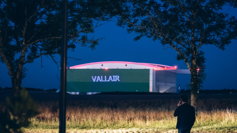 IN PICTURES: Launching Vallair’s MRO and cargo conversion hangar in ...