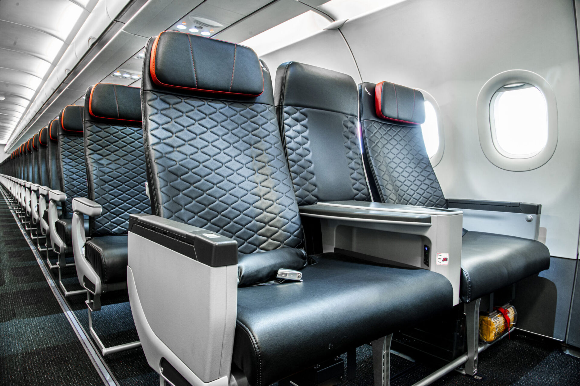 Avianca Airlines reconfigures cabins on its A320 fleet - Aviation ...